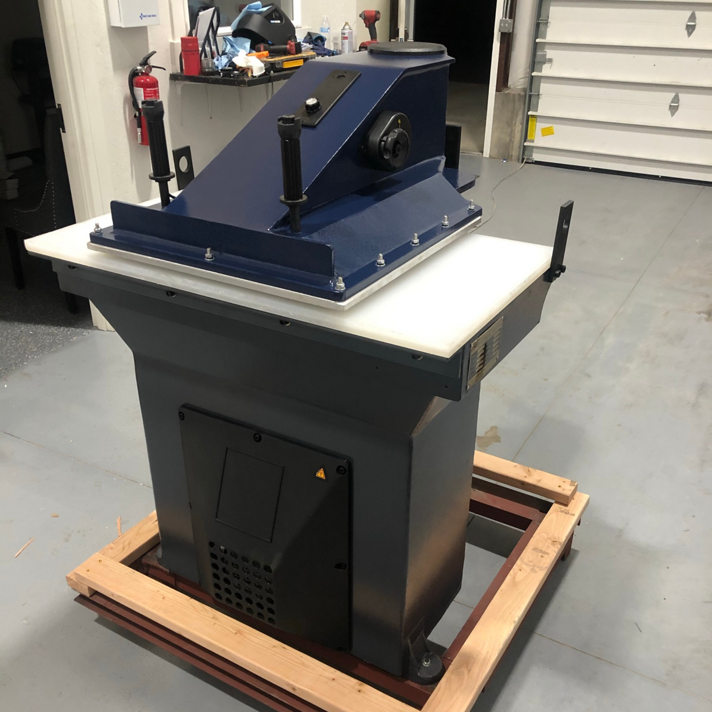 Die Cutting Machines – HAMMERHEAD INDUSTRIAL